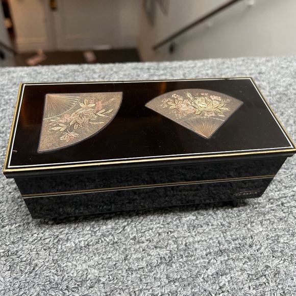 Fuji Japan | Accents | Vtg Music Jewelry Box Fuji Black Lacquer Copper ...